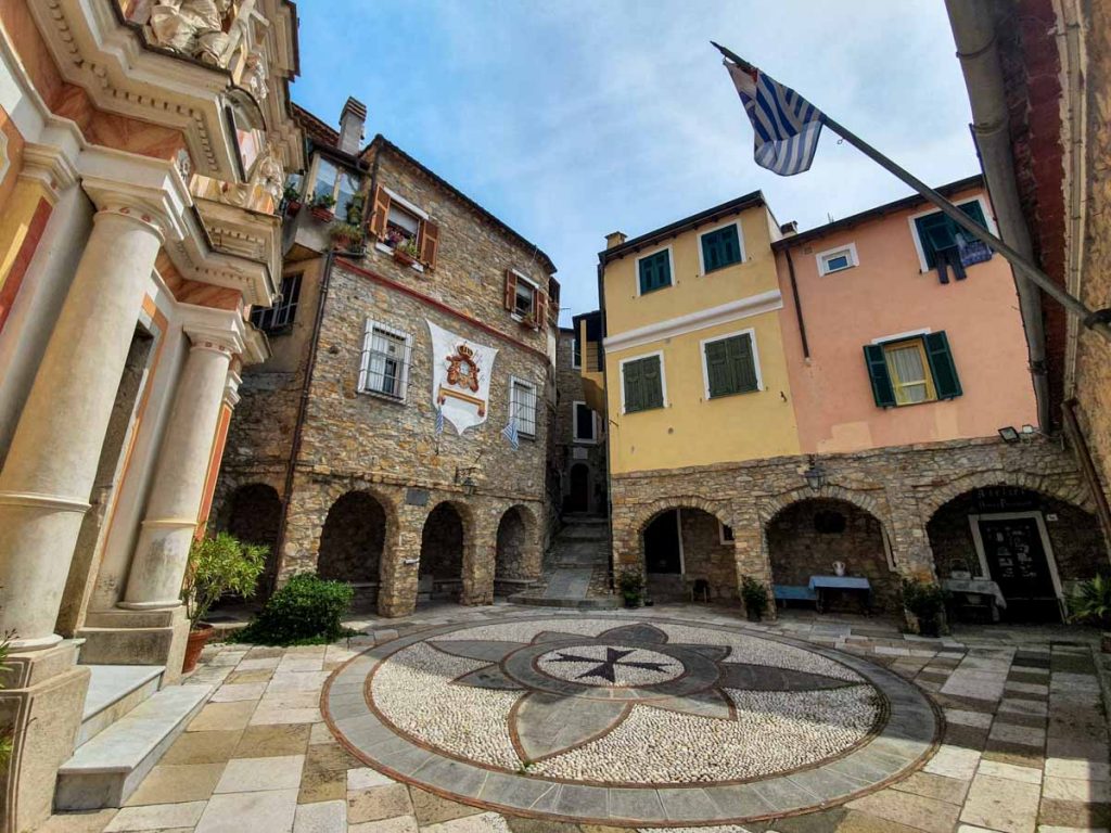 Seborga: il Principato nell’entroterra ligure - In viaggio con Monica