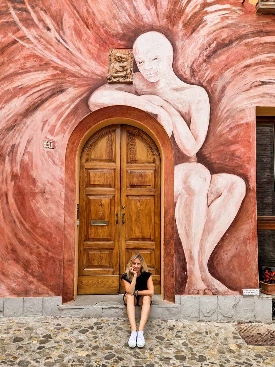 Dozza: cosa vedere nel borgo dei murales - In viaggio con Monica